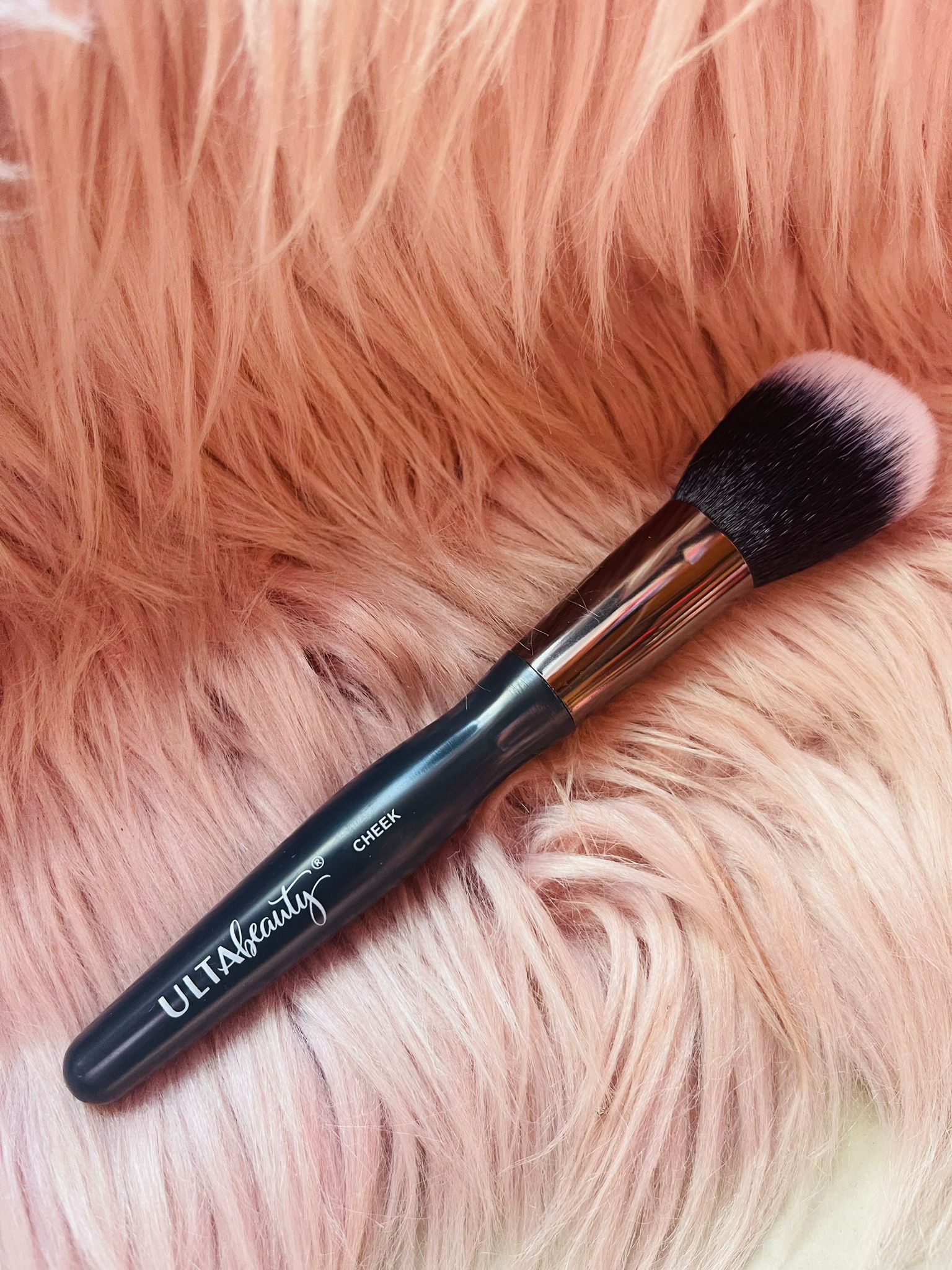 ULTA BEAUTY CHEEK BRUSH – Pink Beauty